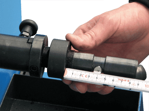 USM 10 - Schlauchschälmaschine - UNIFLEX-Hydraulik GmbH